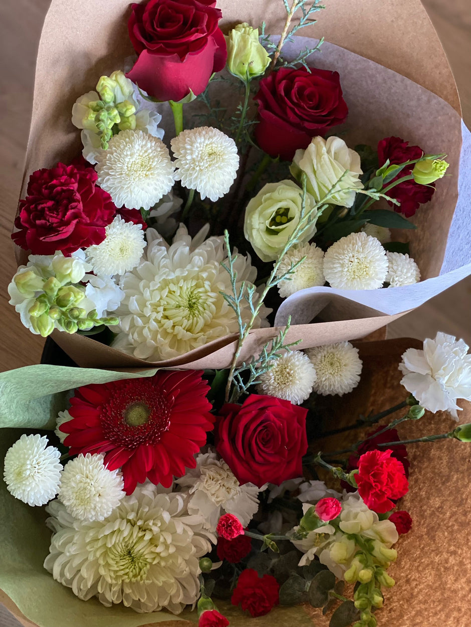 Elora Street Flowers – Elora St. Flowers